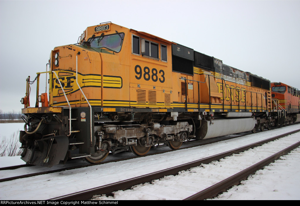 BNSF 9883